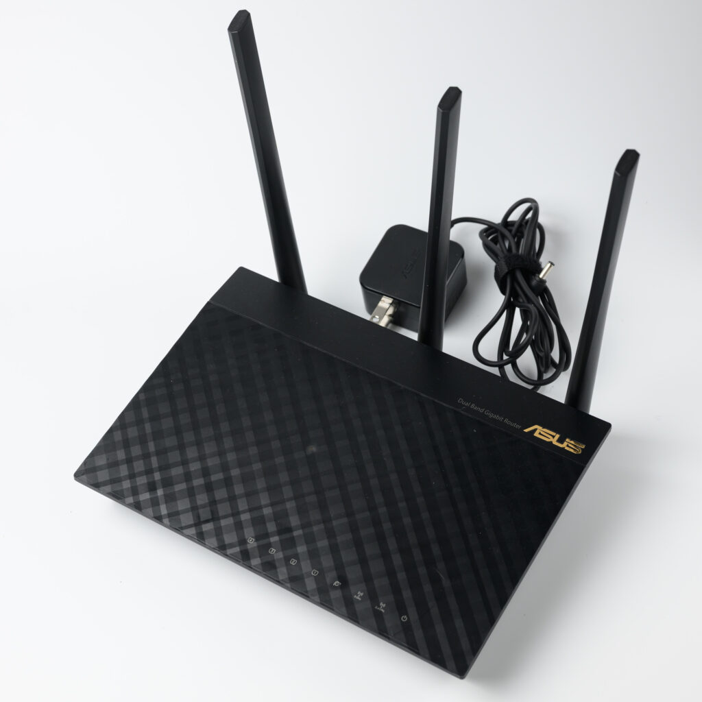 【二手】ASUS 華碩 RT-AC66U + AC1750 Gigabit 路由器 – AWShop 蘋果倉庫